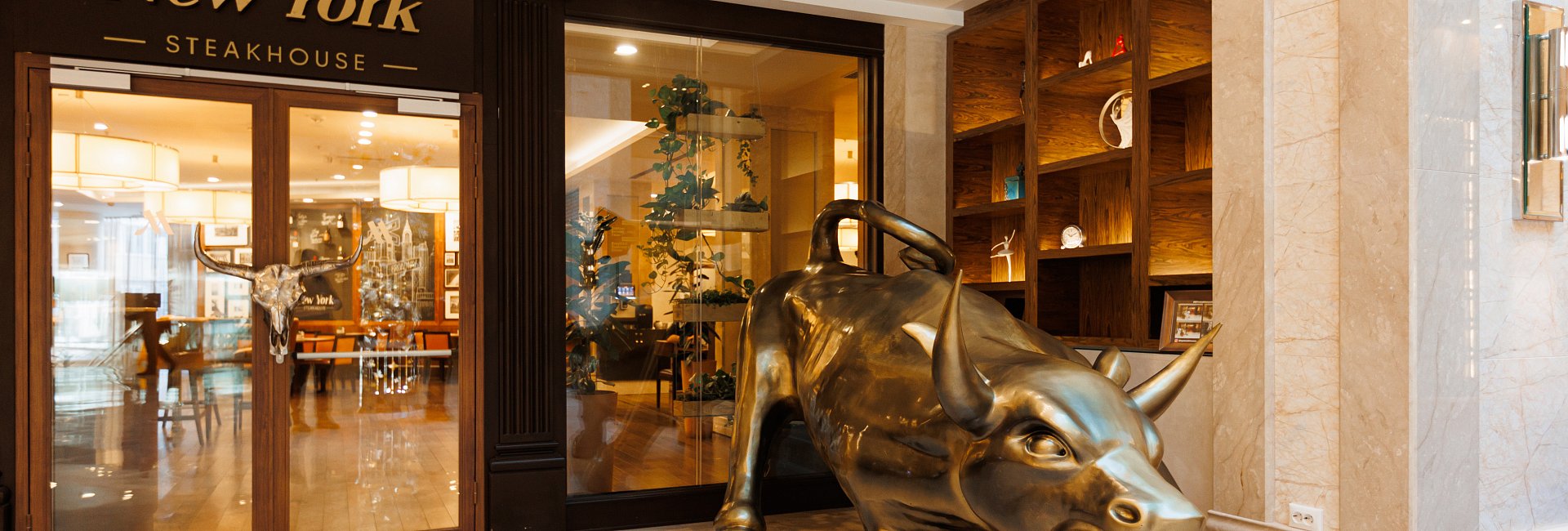 ActivHotels официальный сайт - Группа отелей Москвы, Санкт-Петербурга и ...