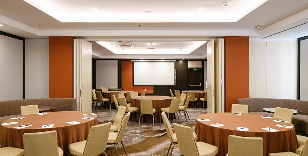 ActivHotels официальный сайт - Группа отелей Москвы, Санкт-Петербурга и ...
